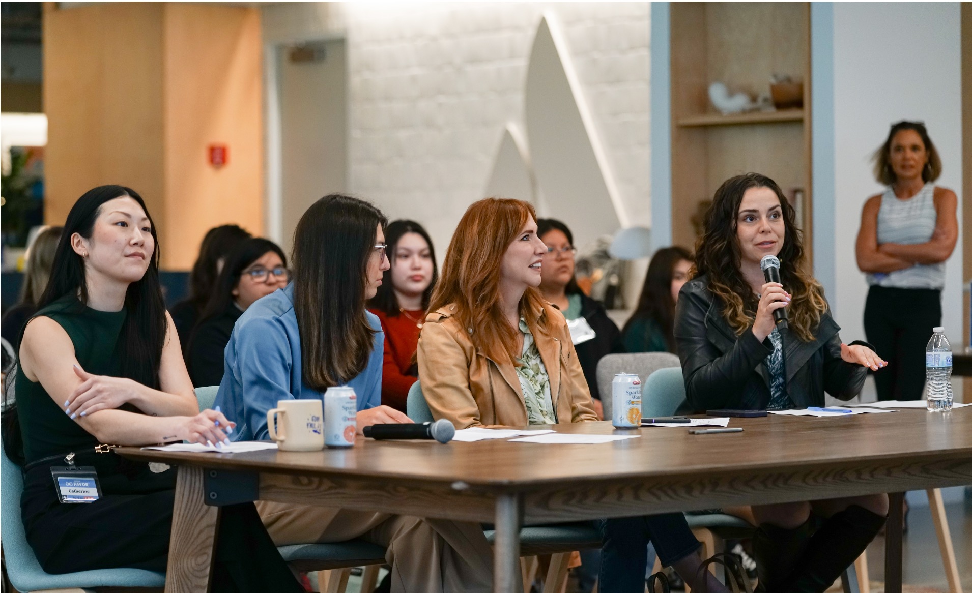 100+ HS Girls deliver Impactful Pitches At 2nd Annual Vision 2024 Summit • Code2College